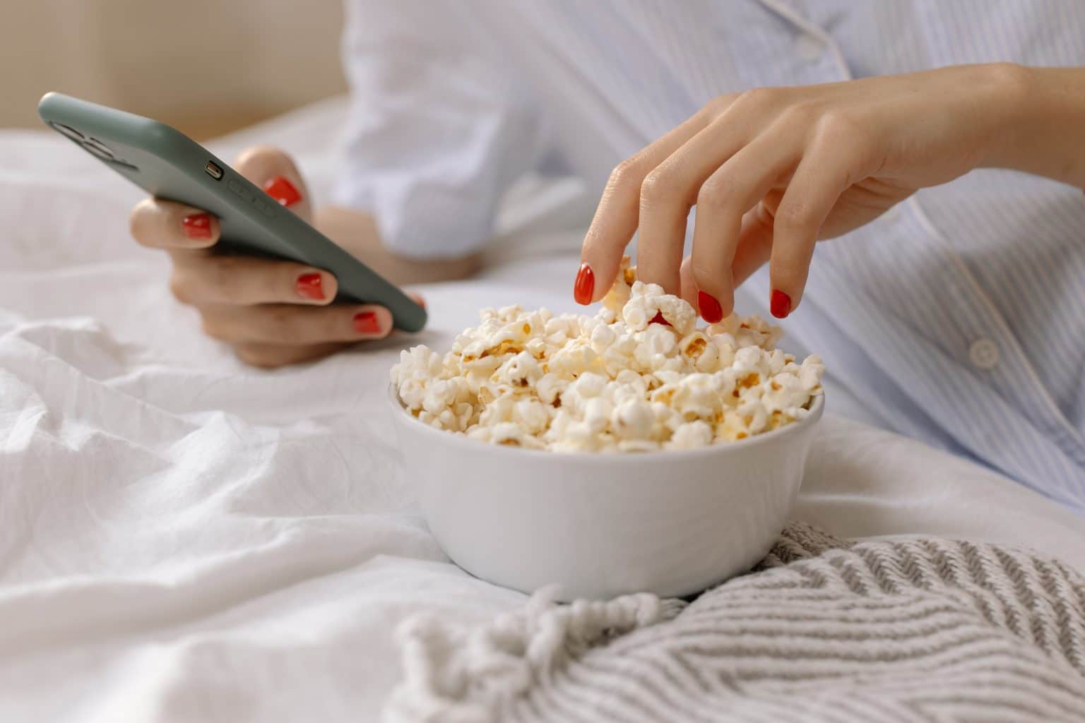 The 6 Best Free Movie Apps for iPhone | Mobile Marketing Reads