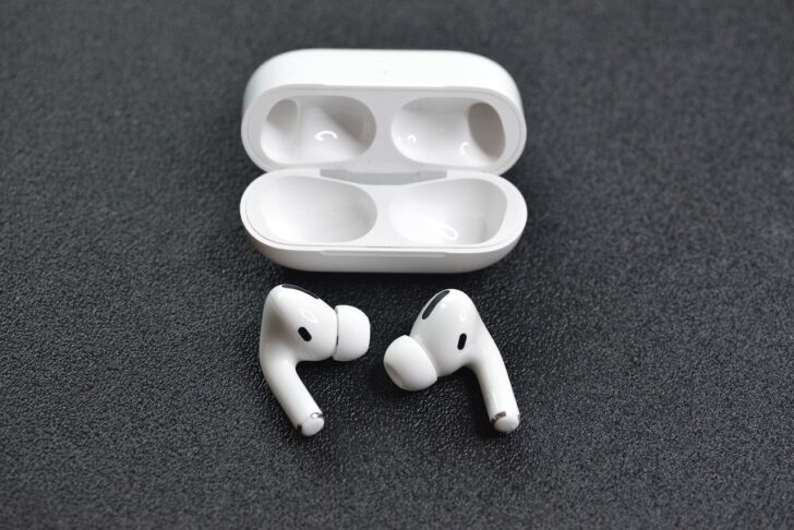 The 8 Best AirPods Apps for Android | Mobile Marketing Reads